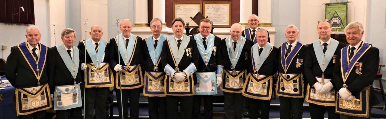 Queen’s College 6988 Installation Report – Somerset Freemasons – www ...