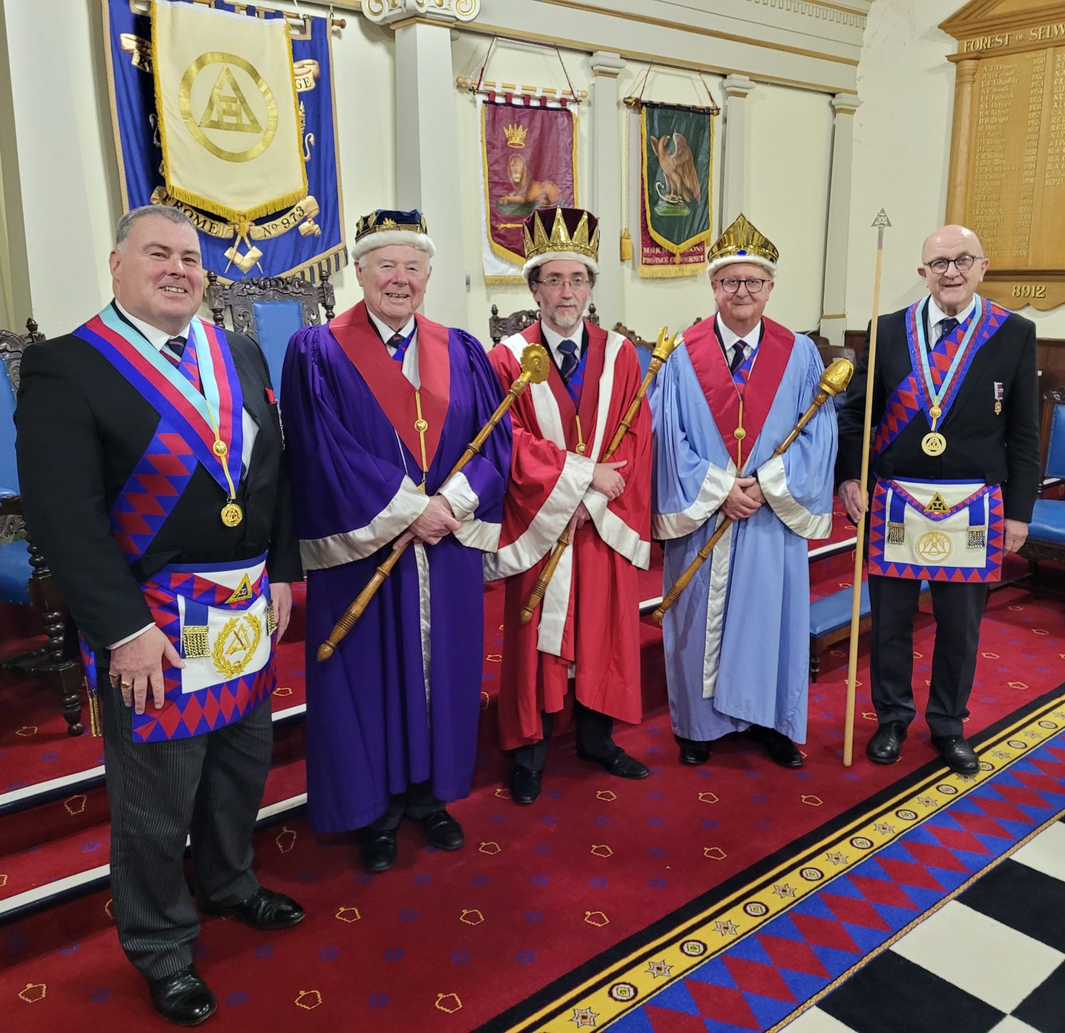 New Principals Crowned At Dungarvan Chapter – Somerset Freemasons – www ...