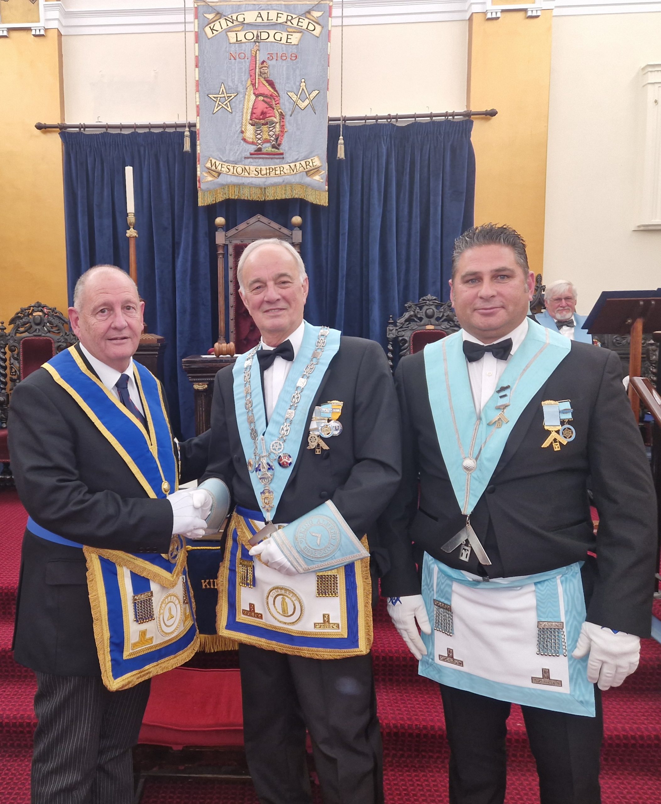 King Alfred Install Mike as the new Master – Somerset Freemasons – www ...