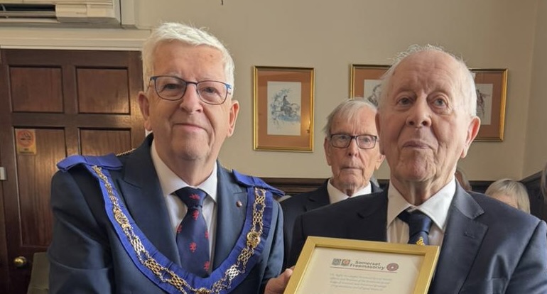 Geoffrey receives his 60 Year Award – Somerset Freemasons – www ...