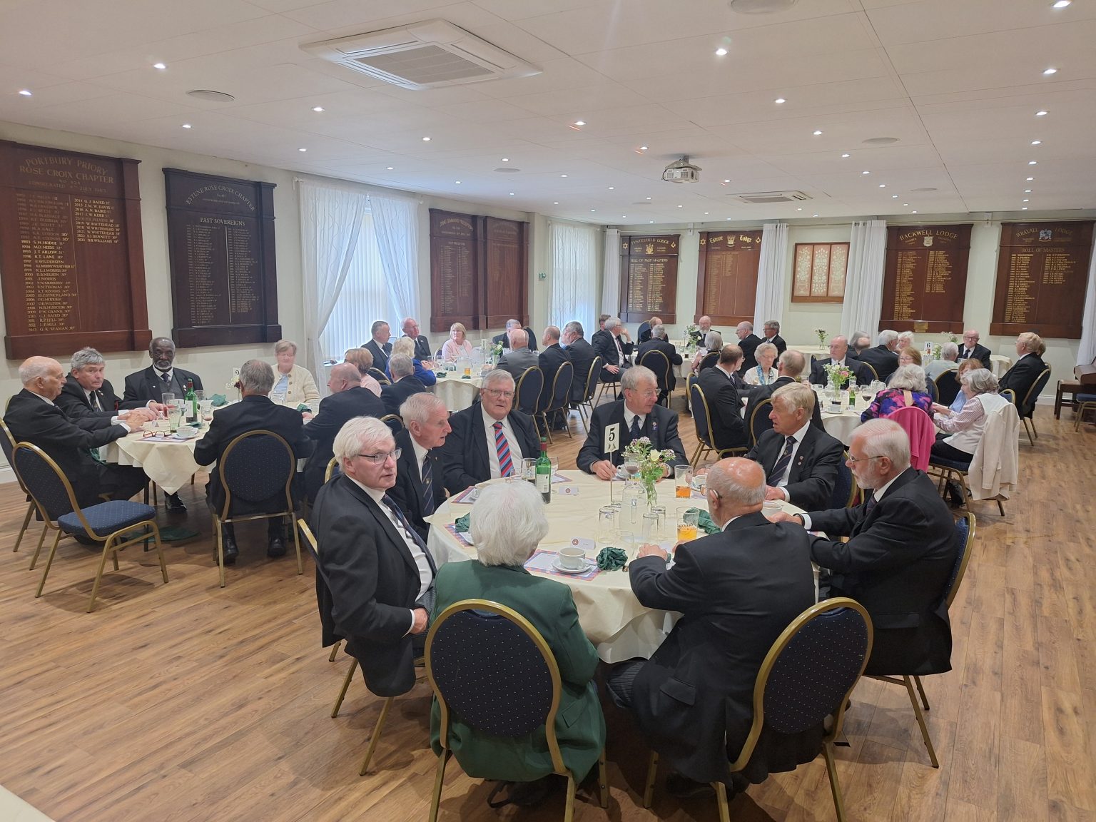 Welcome to the Daytime Chapter, Sir Isaac Newton – Somerset Freemasons ...